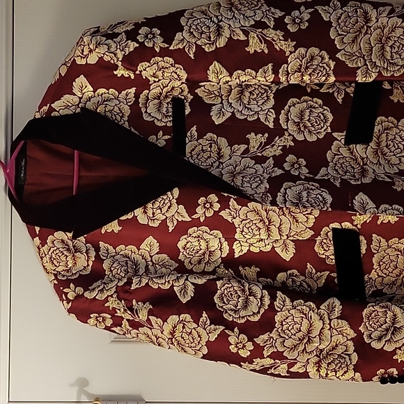 Inserch | Suits & Blazers | Mens Inserch Burgundy And Gold Floral Prom ...